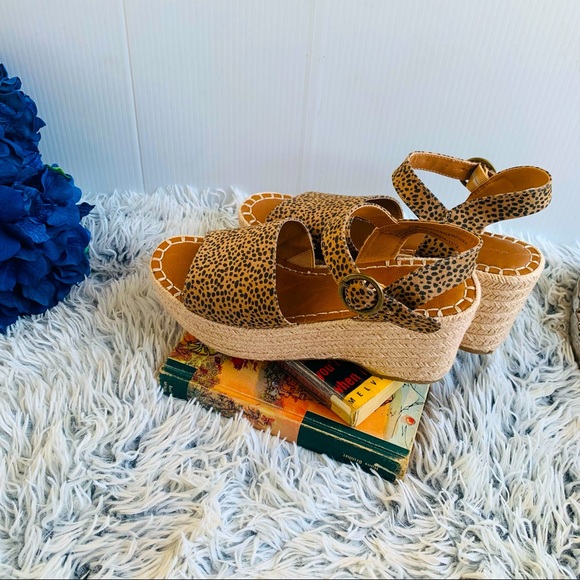 Universal Thread | Shoes | Universal Thread Woman Shoes | Poshmark